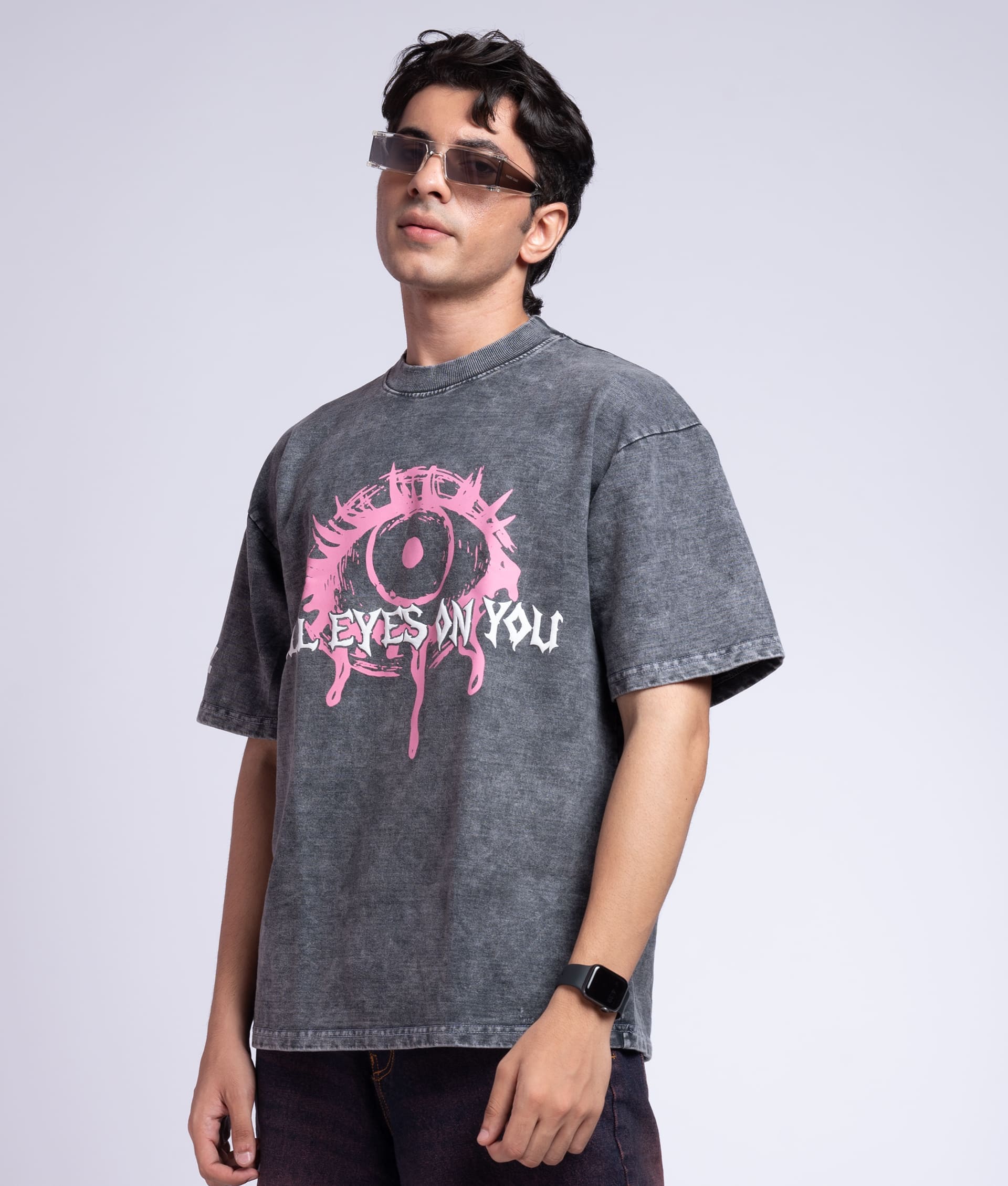 Stylish and Versatile: Grey Acid Wash Tee – EEVZ